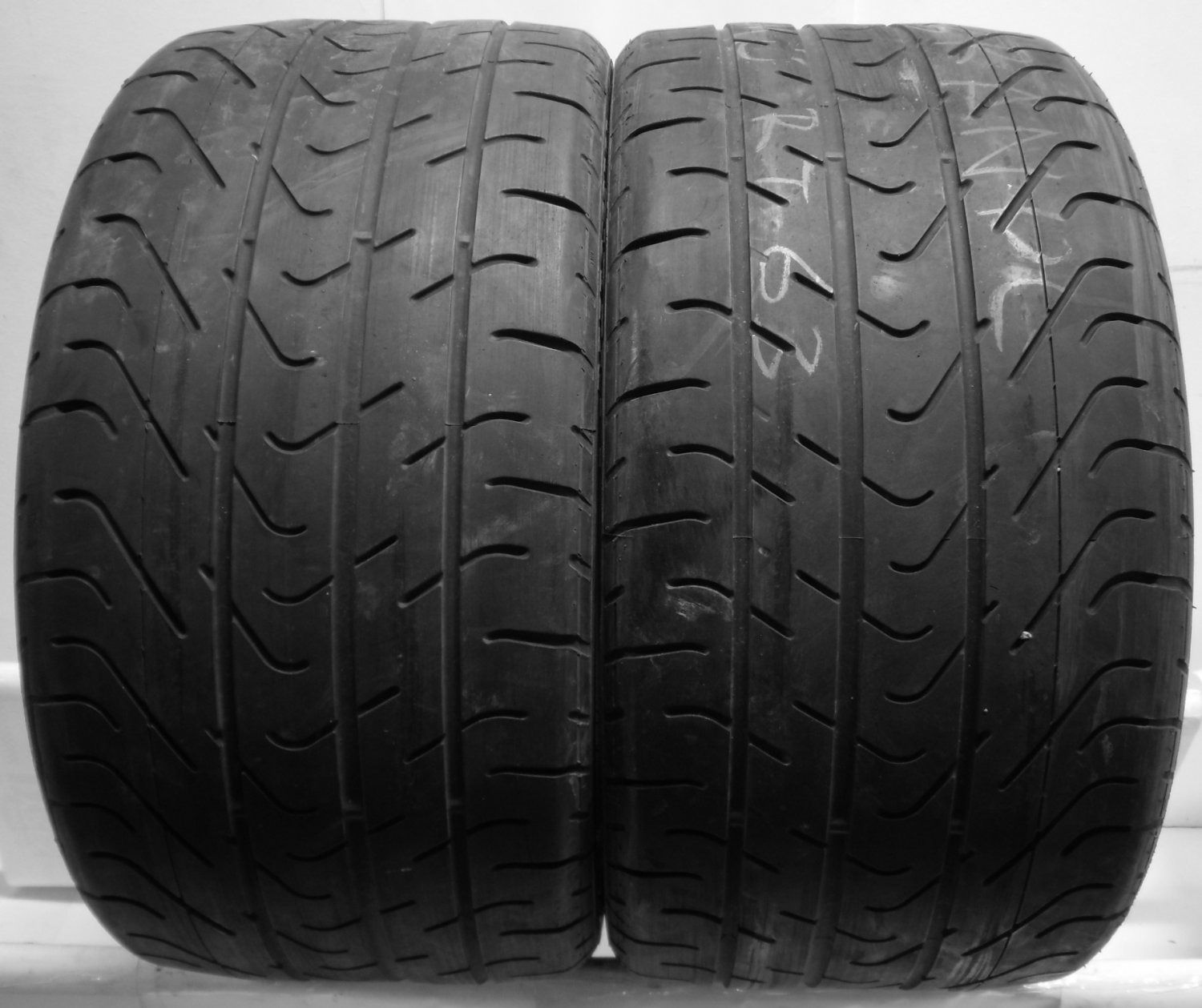 2 285/30/19 Pirelli 285 30 19 Drift Race Drifting Worn Used Tyres Left ...