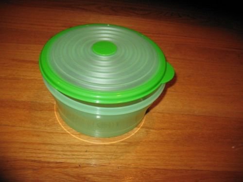 Tupperware NEW Stuffables Stuff It! 2 Large Stuffables Set --GREEN 8 cups