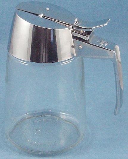 Maple syrup dispenser