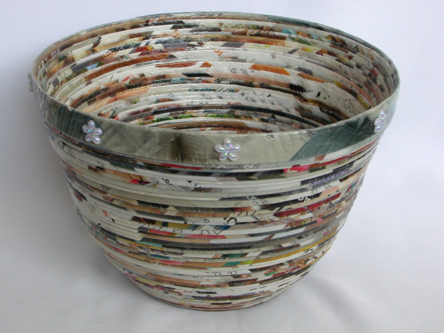 Recycled magazine bowl brown grey beige large 4.5x6.5