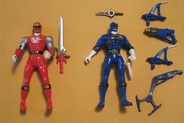 Power Rangers Blue and Red Rangers Action Figures with accessories
