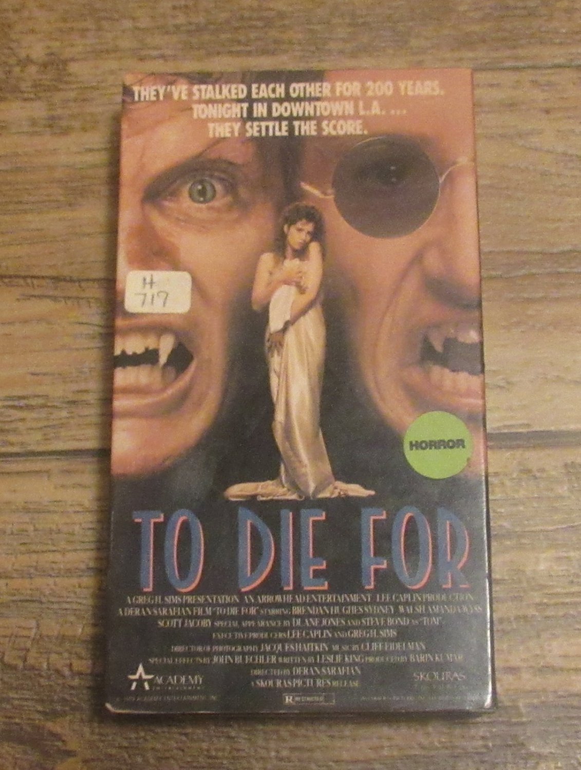 To Die For VHS Horror Thriller Vampire Movie RATED R FREE SHIPPING