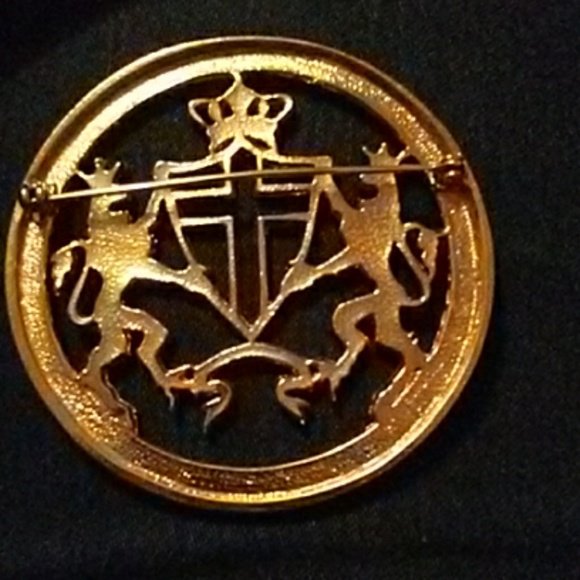 heraldic shield pin Coat of Arms Brooch Free Shipping