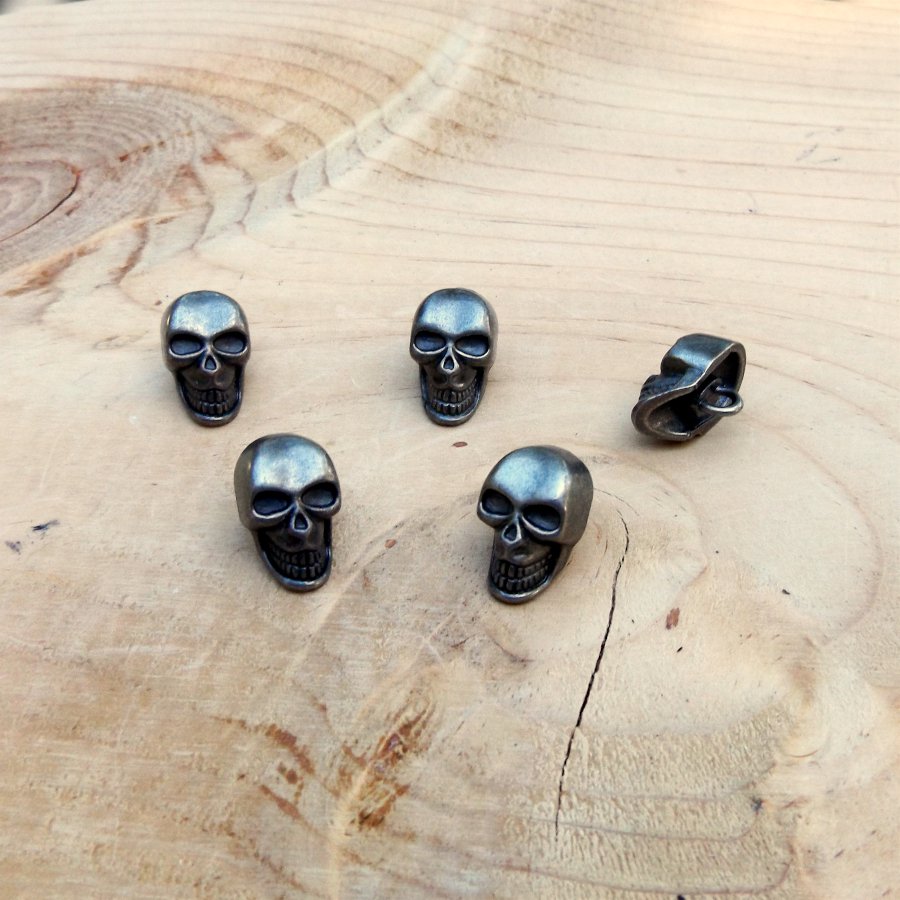 5 Skull Buttons Shank Silver Metal