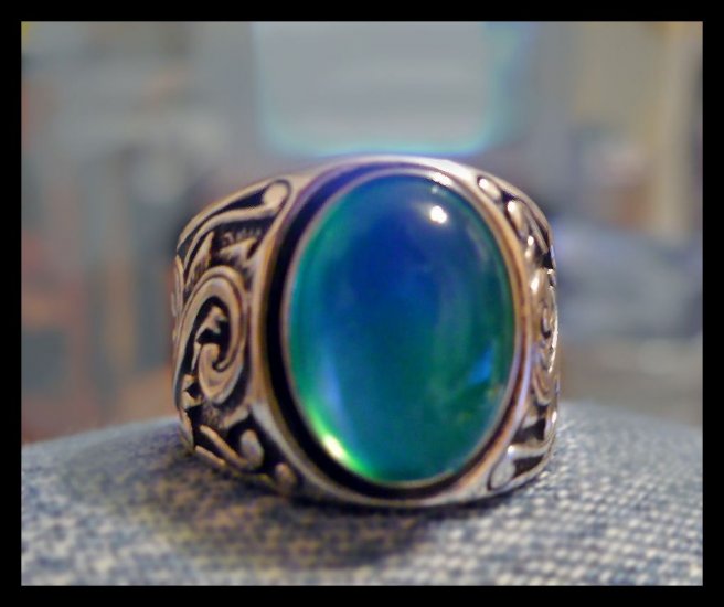 Unique Scroll Man or Ladies Sterling Silver Mood Ring Fast Vivid Color ...
