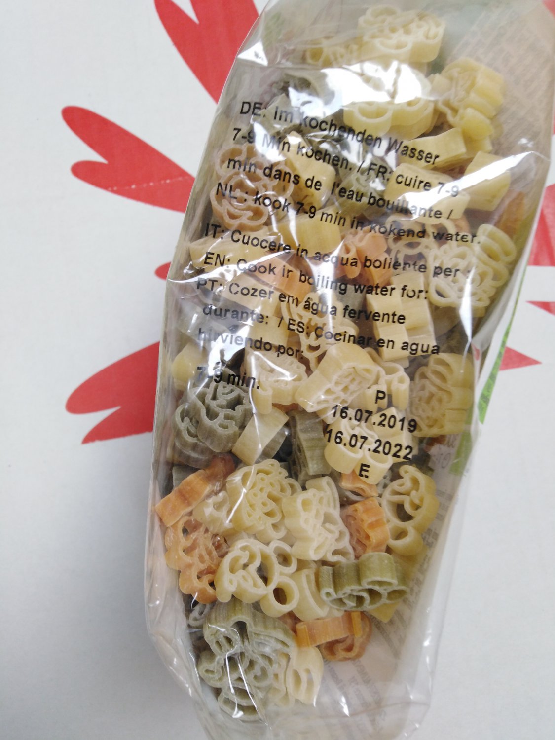 Disney MICKEY MOUSE & Friends Organic Pasta with Tomato & Spinach 300g ...