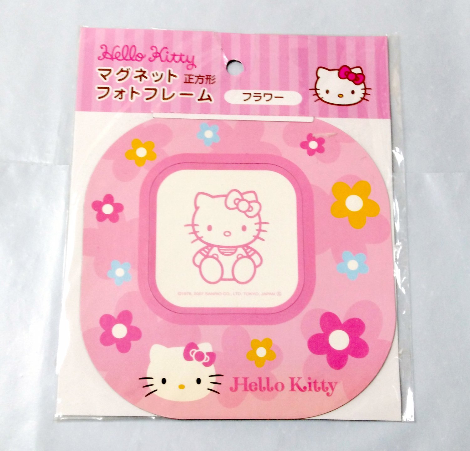 Sanrio HELLO KITTY Magnet Photo Frame Square Flower Sheet kitchen fridge