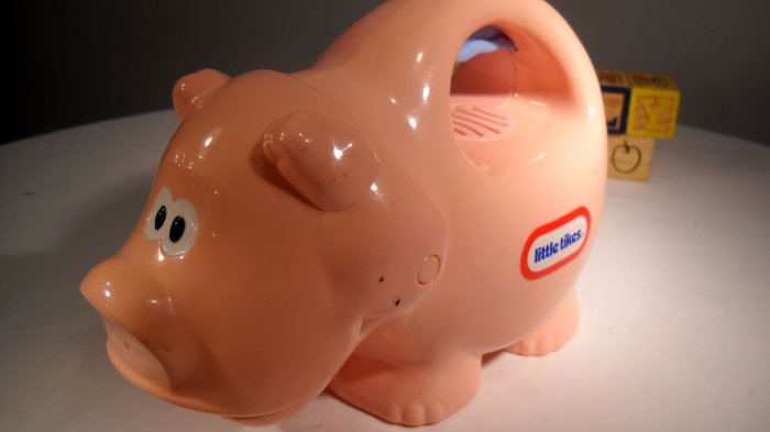 Little Tikes Glowin Animal Flashlight Pink Pig (HC09)