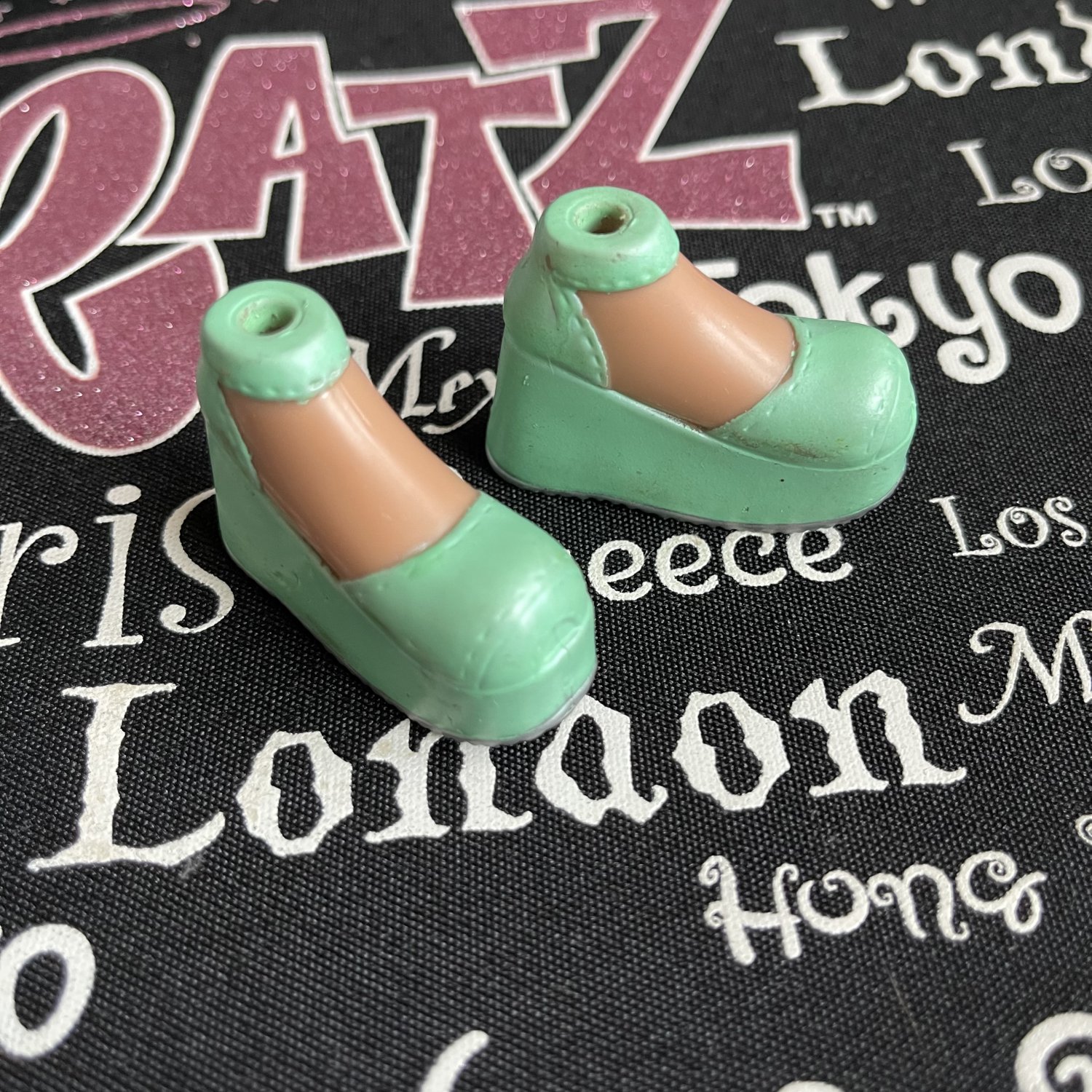 Bratz shoe (HC08)