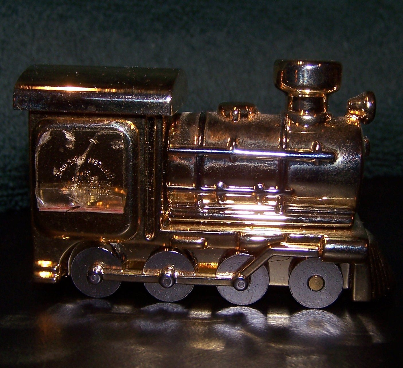 Vtg LOCOMOTIVE TRAIN CLOCK Sergio Valente Collectible Gold Stainless Steel
