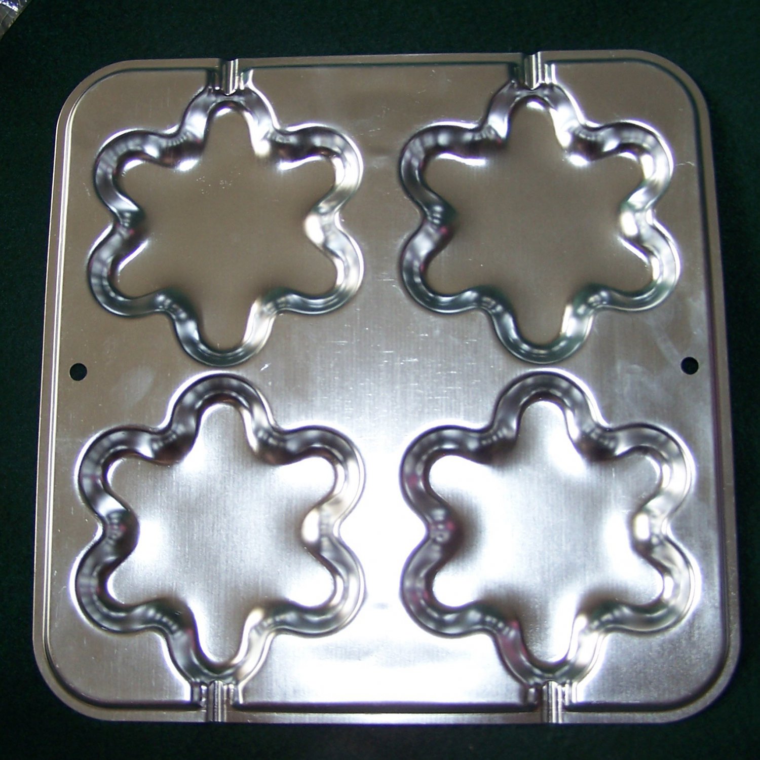 Wilton Cookie Treat Pans Heart 2105-8104 LOVE & Blossom Shape Pans