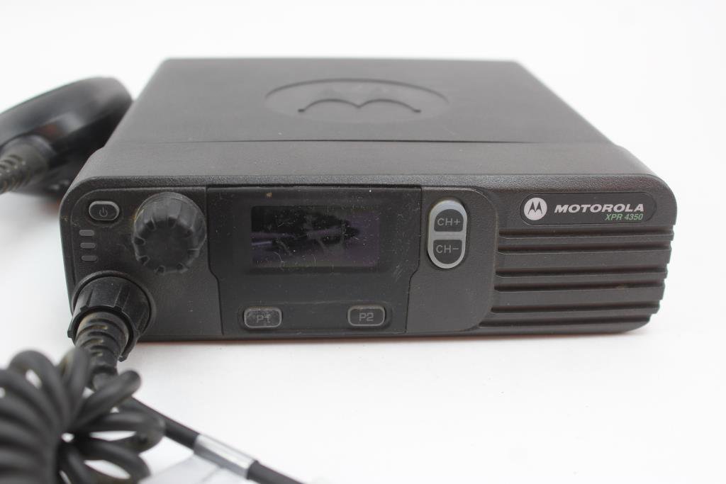 Motorola XPR4350 Transciever Radio Base Station w/ Bracket & RMN5052A ...