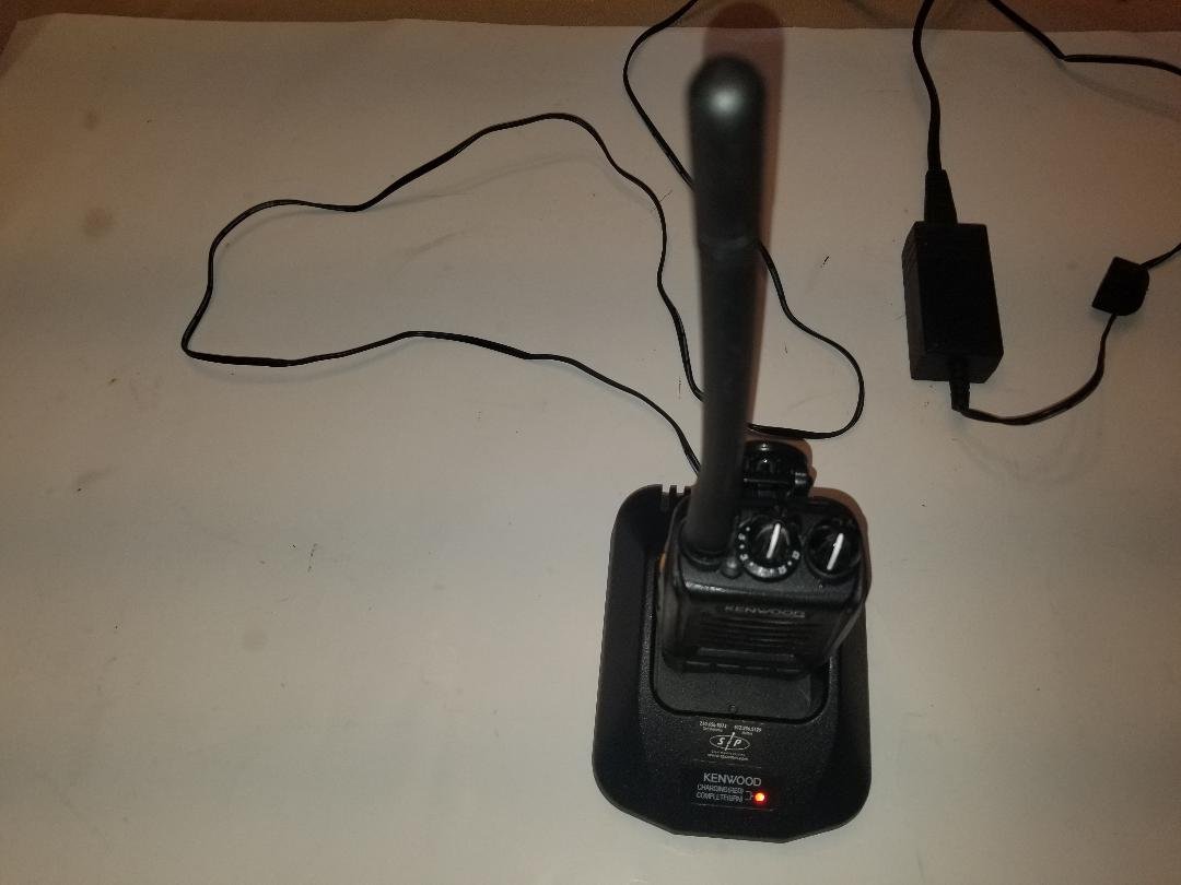 Kenwood Nexedge NX-220-K2 Two-Way Handheld Radio with Charger and Power ...