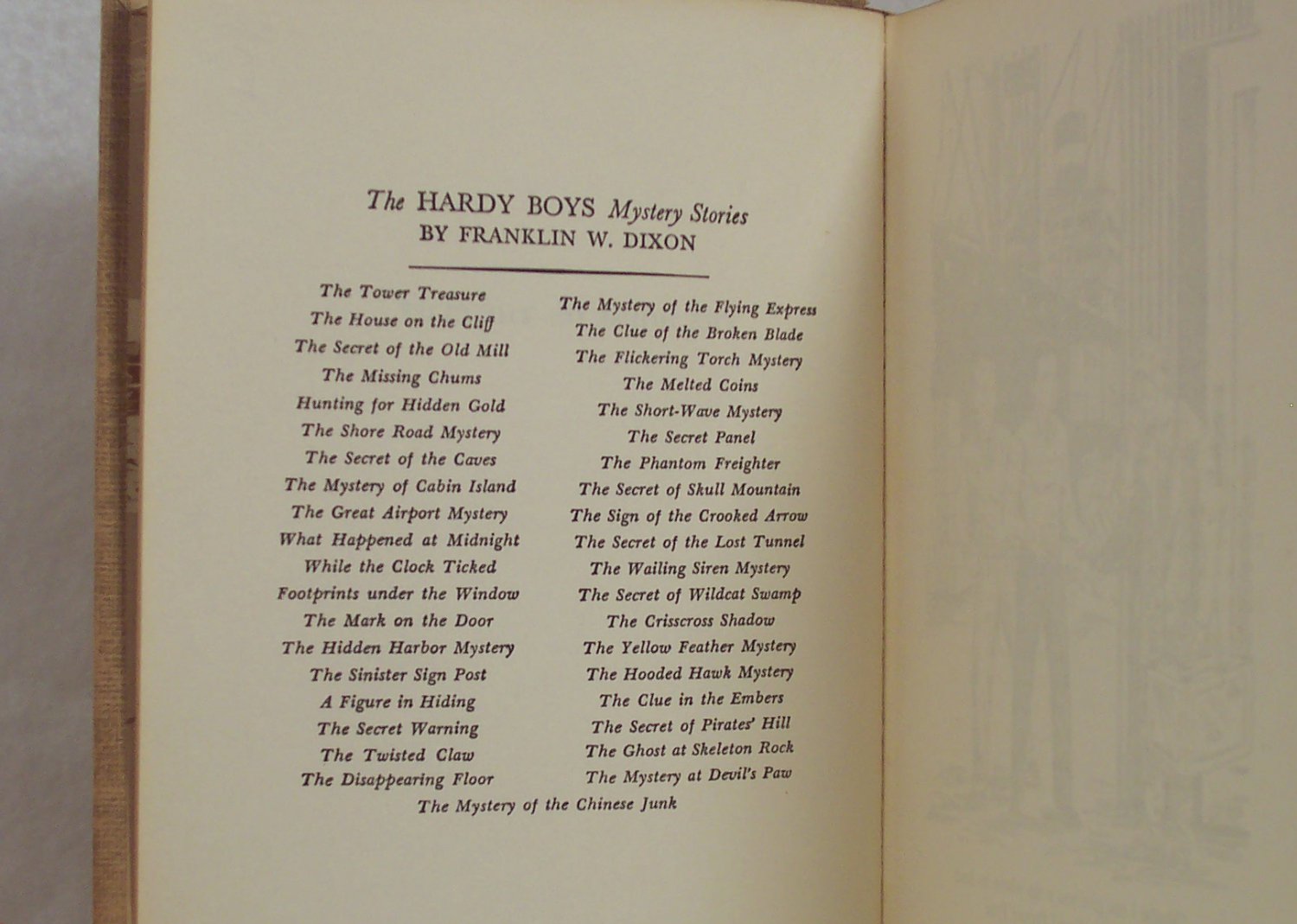 The Hardy Boys THE HOUSE ON THE CLIFF Book 2 tweed HC h0372
