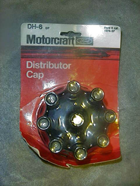 NOS MOTORCRAFT 57-74 FORD V-8 DISTRIBUTOR CAP DH-6 B7A-12106A