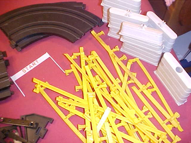 VINTAGE 1974 TYCO SLOT CAR RACE TRACK SET COMPLETE (SOLD)