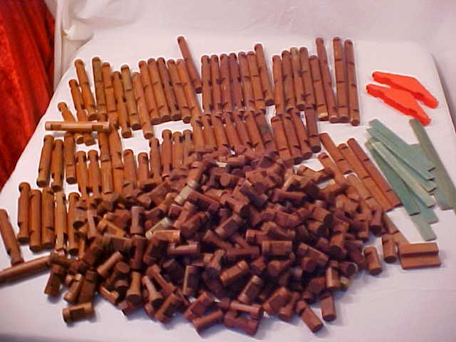 HUGE LOT OF VINTAGE WOODEN LINCOLN LOGS (SOLD)