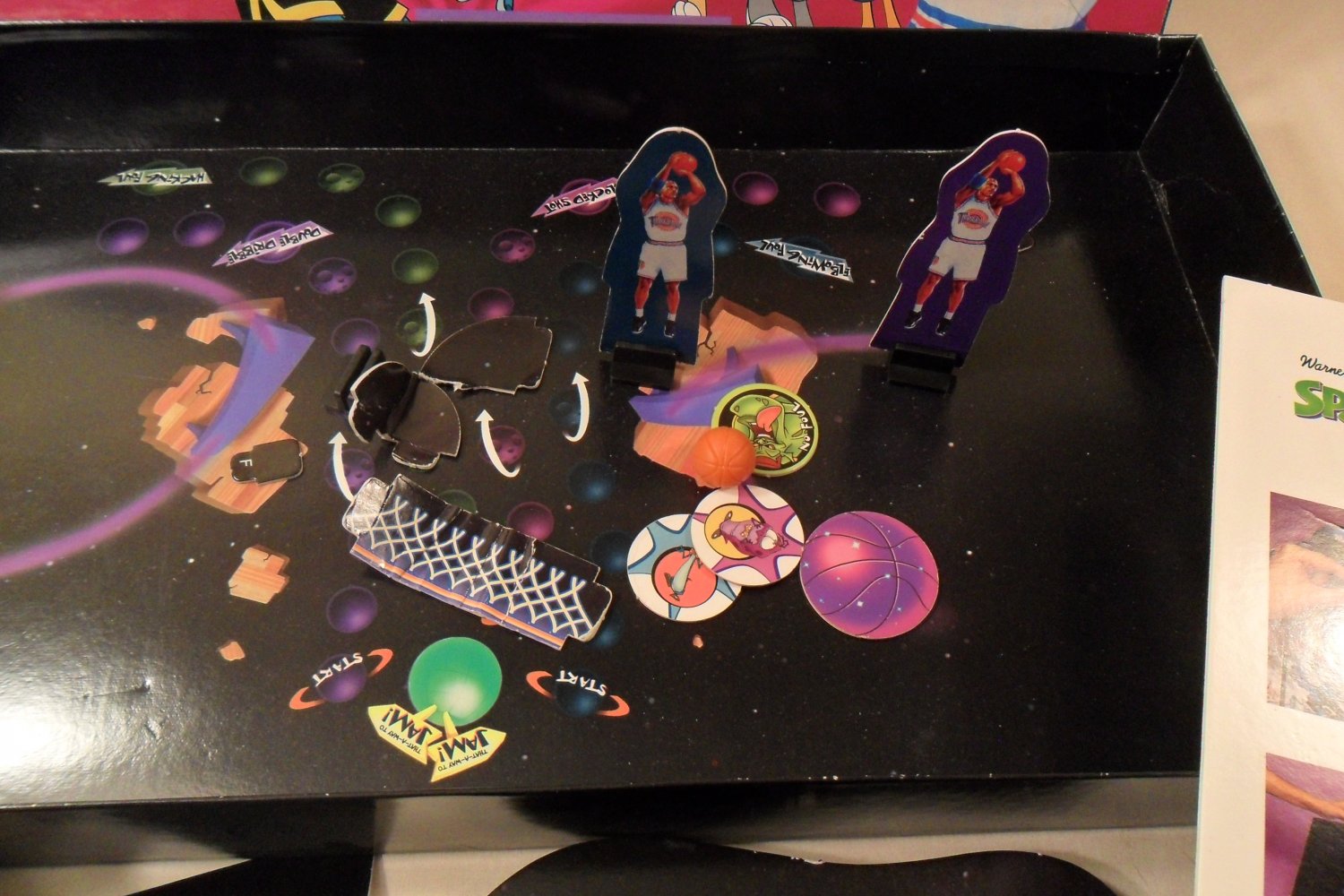 1996 Michael Jordan's Cosmic Court Space Jam board game