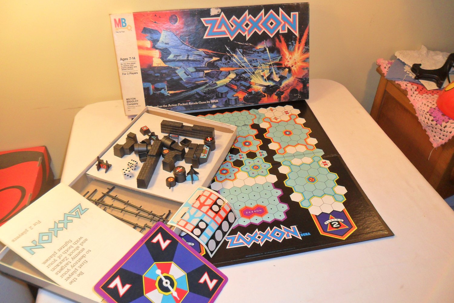 ZAXXON Board Game Milton Bradley Sega 1982 Complete