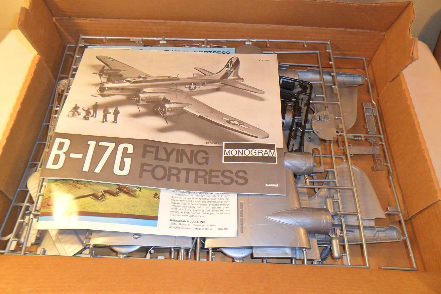 1995 Big Monogram B-17G Flying Fortress 1:48 Scale Airplane Model Kit