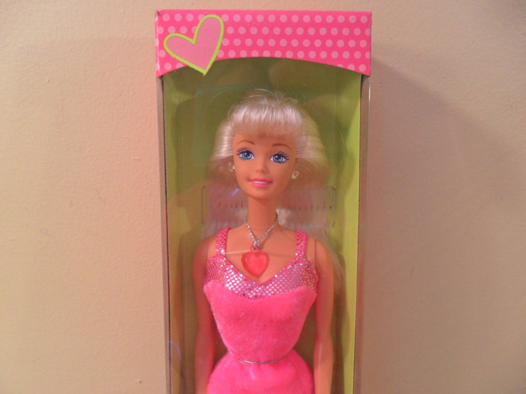 MIB 1997 Sweetheart Barbie Doll by Mattel