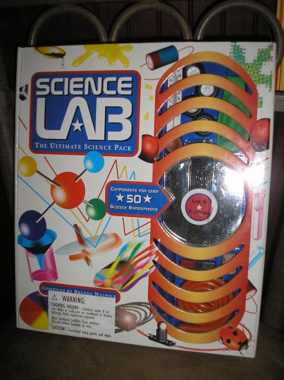 SCIENCE LAB ULTIMATE SCIENCE EXPERIMENT KIT by BRENDA WALPOLE - BRAND NEW!