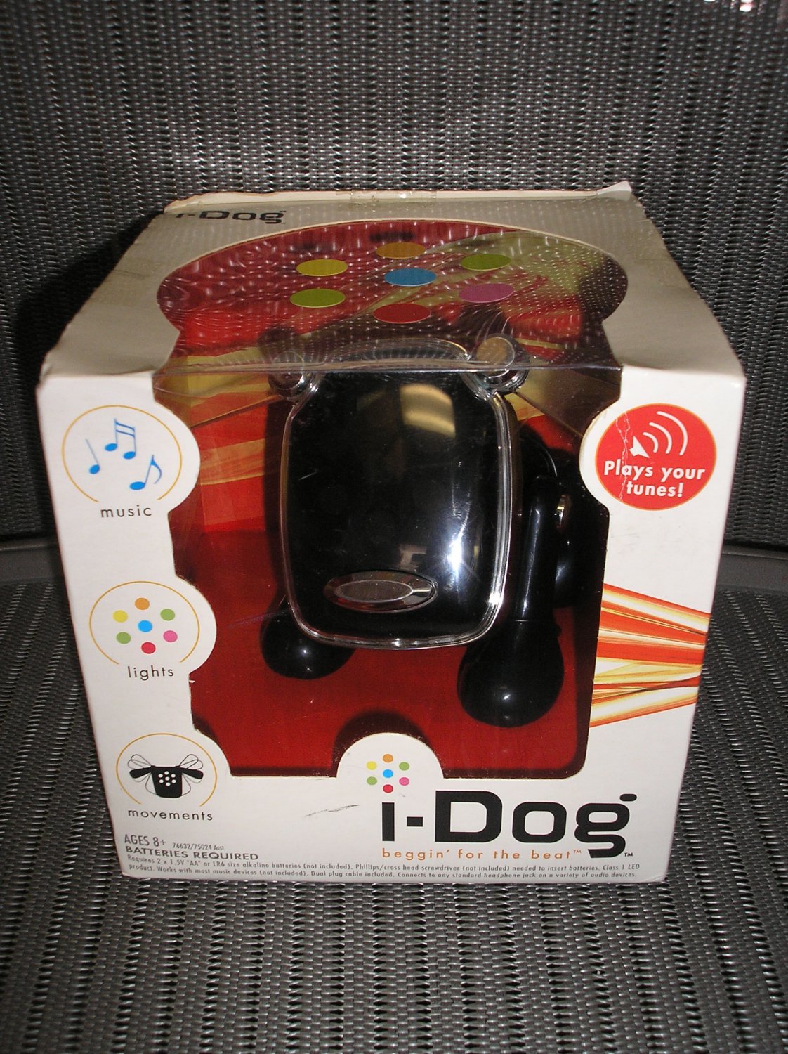 i-DOG ROBOTIC MUSIC LOVING CANINE - BLACK by Hasbro - NEW!