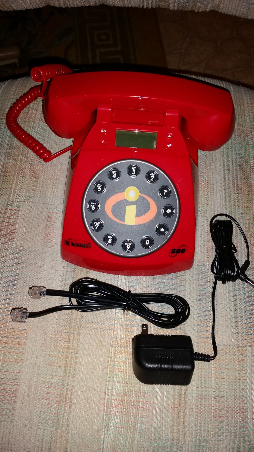 Disney Pixar The Incredibles SBC RED Collector's Phone!