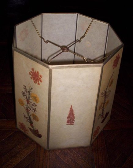 Antique lamp shade octagonal (1102)