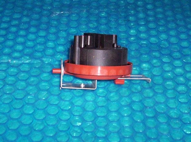 Maytag Water level pressure switch Part number: 22002994 stk#(1339)