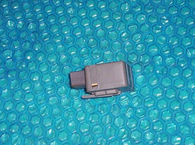 FORD 4x4 transfer case relay module F57B-6912-BA stk#(2184)