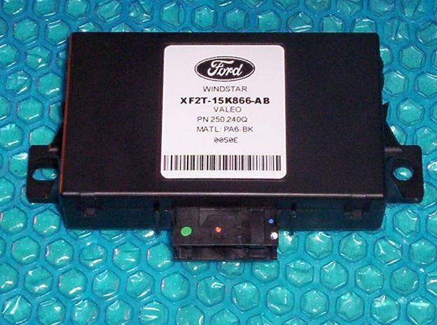 Ford Windstar CCM Chassis Control Module XF2T-15K866-AB stk#(2401)