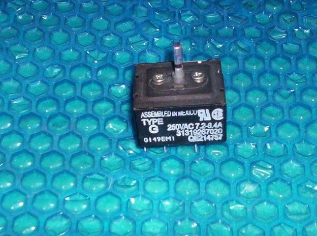 AMANA Electric stove Burner Infinite switch 31926702 stk#(2438)
