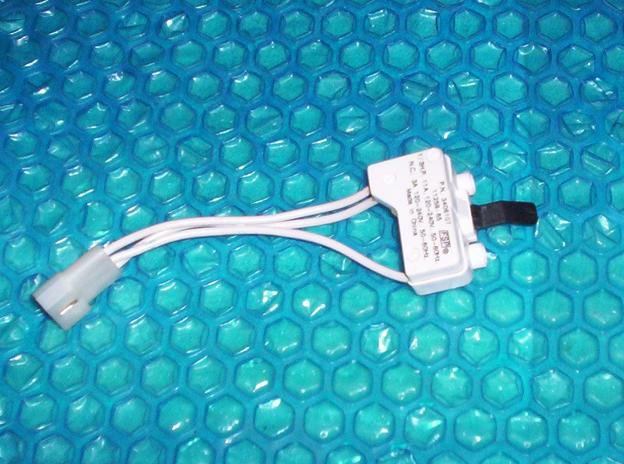 Whirlpool Dryer Door Switch P/N:3406107 stk#(2474)