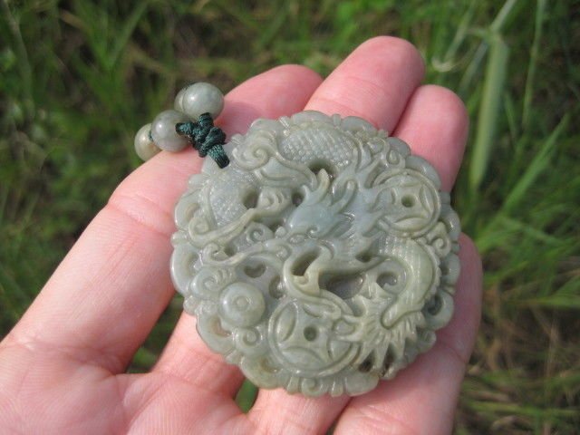 Natural Jadeite Jade Dragon pendant necklace Amulet stone carving E4448