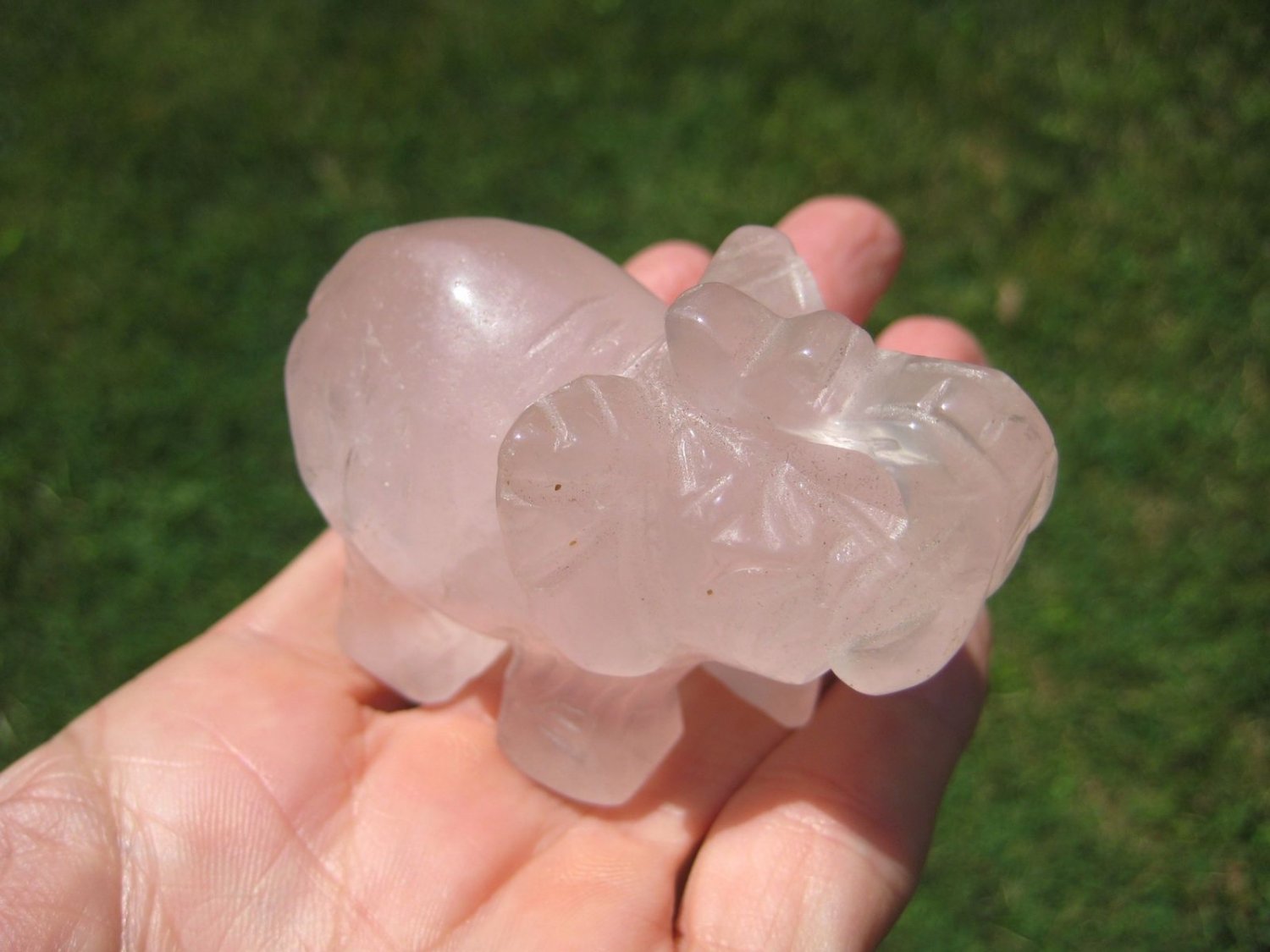 Natural Rose Quartz Elephant Carving Statue Thailand Stone Mineral Art A20