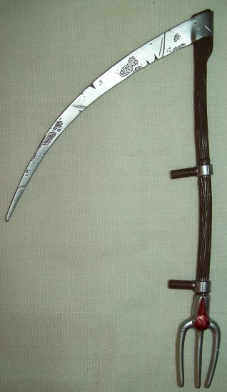 Mattel DC Superheroes Scarecrow scythe weapon