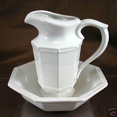 McCoy 7534 White Pitcher and Basin Bowl