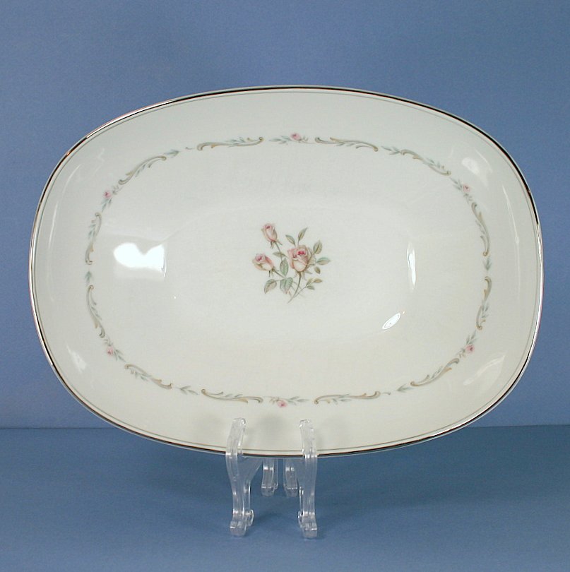 Noritake Mayfair (Platinum Trim) Oval Vegetable Bowl