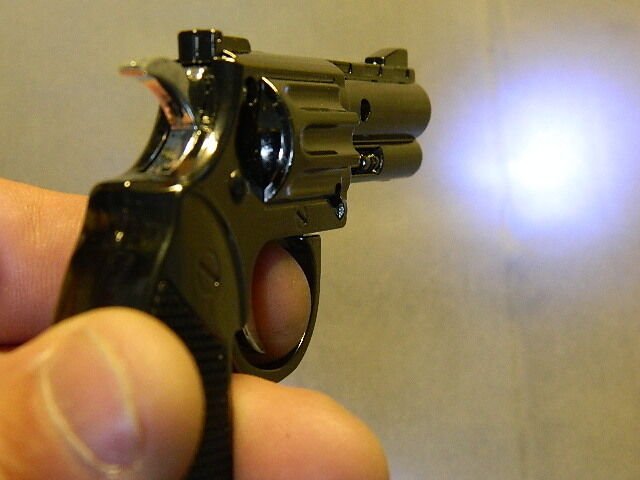 Medium Size Pistol Gun Revolver Jet Torch Lighter With White LED ...