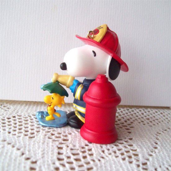 Hallmark Spotlight on Snoopy 2009 Firefighter #12 Peanuts