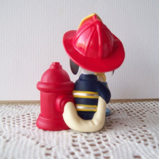 Hallmark Spotlight on Snoopy 2009 Firefighter #12 Peanuts