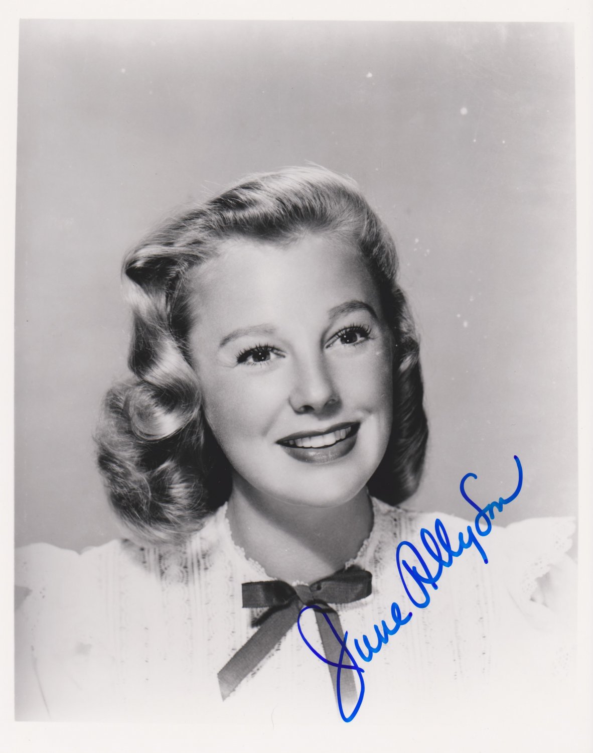 June Allyson Original Hand Signed 8x10 Autographed Photo