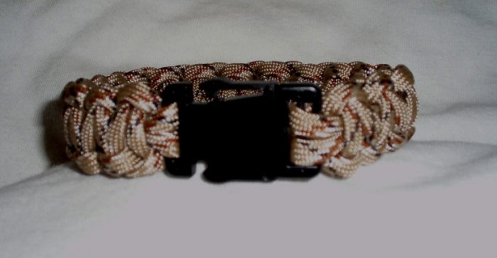 Single Color Paracord Bracelet
