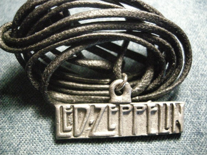 LED ZEPPELIN METAL NECKLACE logo vintage SALE!