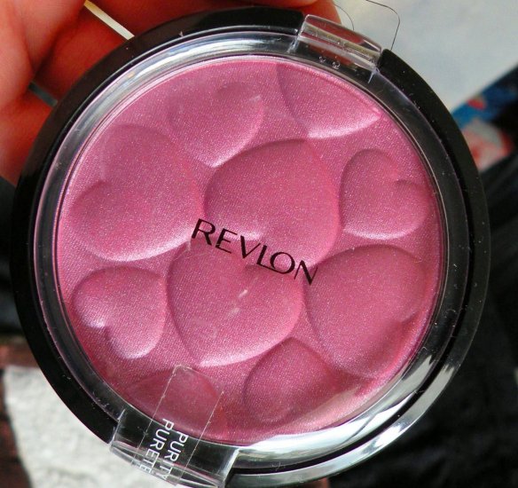 Revlon Limited Edition Hearts Shimmer Blush in Lovestruck