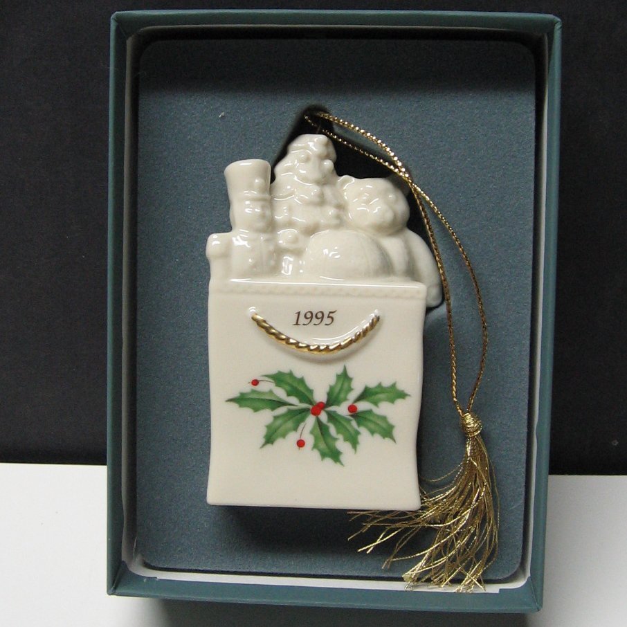LENOX China Annual Christmas Tree Ornament - Dated 1995 - Original Package
