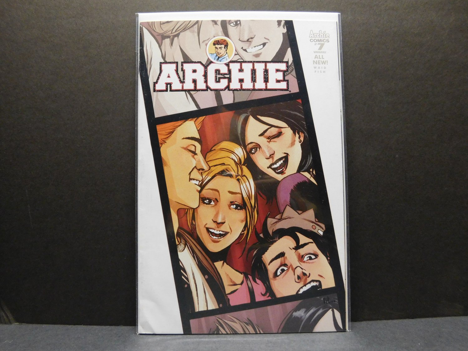 ARCHIE Comic Book #7 Variant Cover - Mark Waid, Fiona Staples 2015