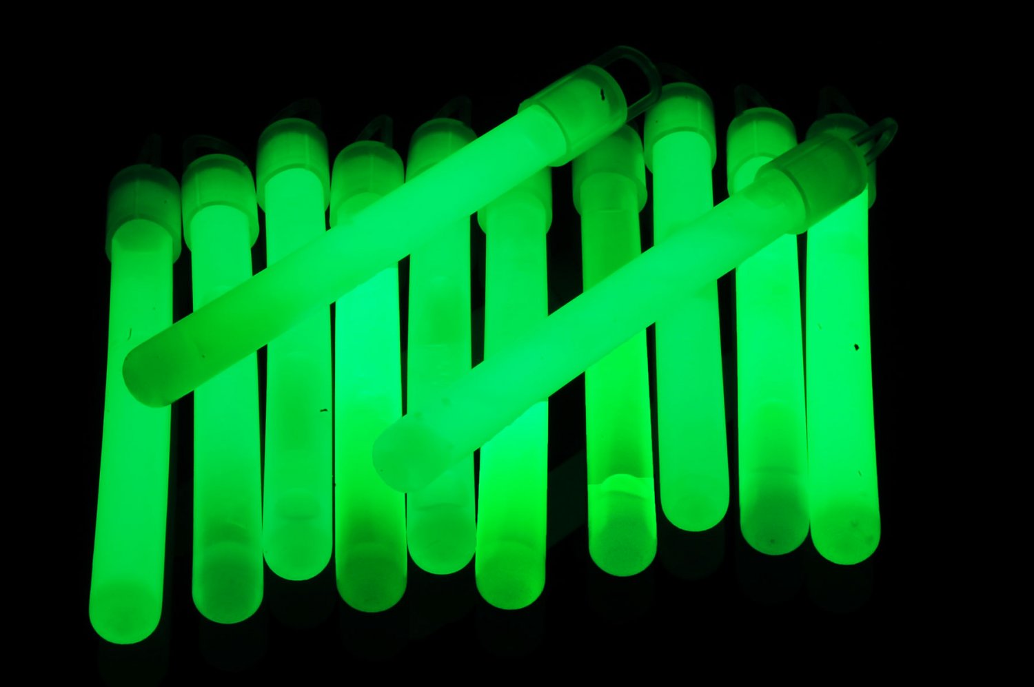 4 inch Premium Green Glow Sticks with Lanyards- 25 Count