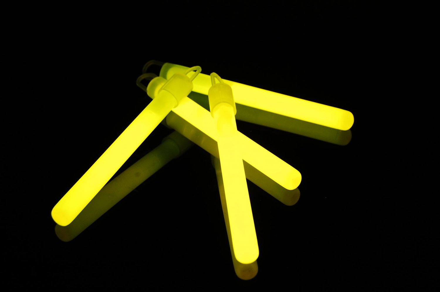 4 inch Premium Yellow Glow Sticks with Lanyards- 25 Count